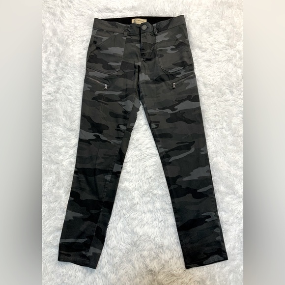 Democracy | Pants & Jumpsuits | Democracy Womens Blackgray Camo Cargo ...